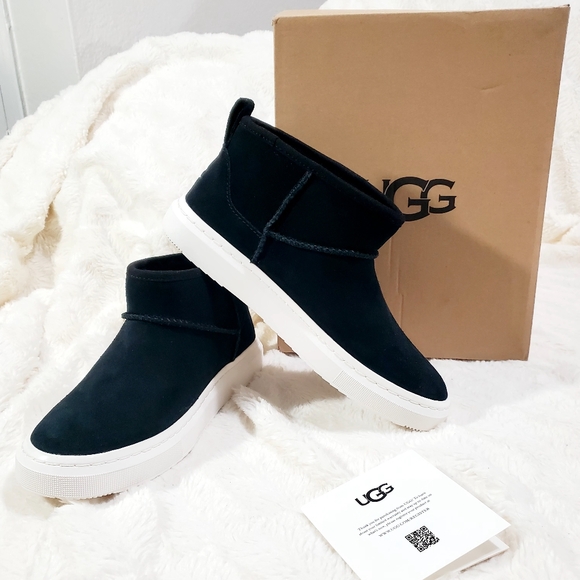 UGG | Shoes | Ugg Womens Alameda Lamb Suede Mini Sneaker Boot Shoes Sz ...